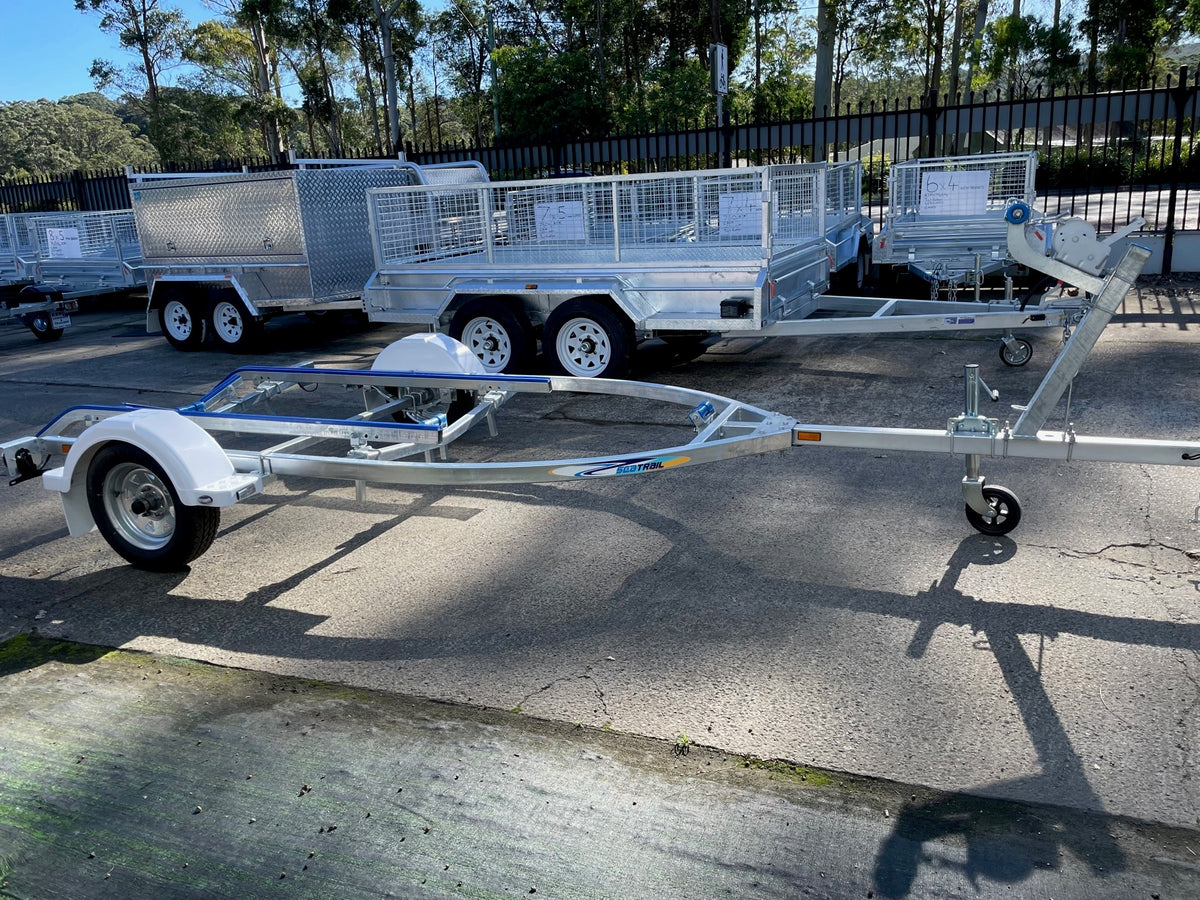 AL4.6M13 GALVANISED BOAT TRAILER FOR UP TO A 4.75mt HULL – kendy caravans