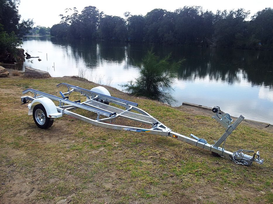 AL4.8M13 GALVANISED BOAT TRAILER TO SUIT UP TO A 5.0mt HULL – kendy ...